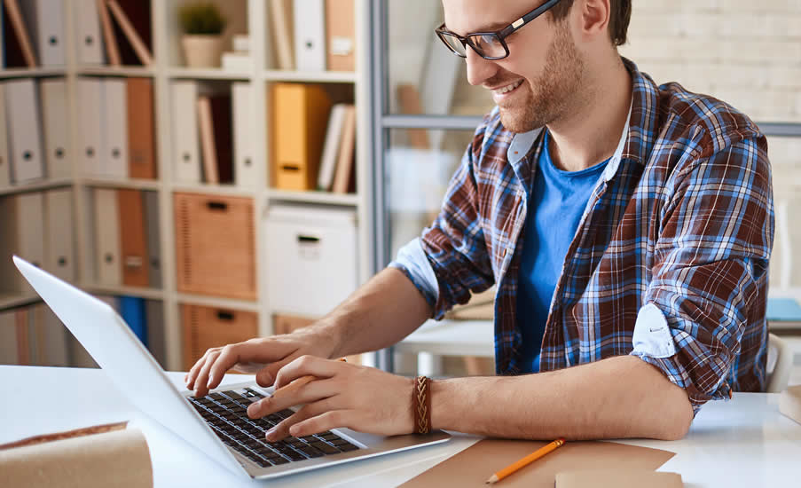 Linux administrator from India: how to use IT employees over distance